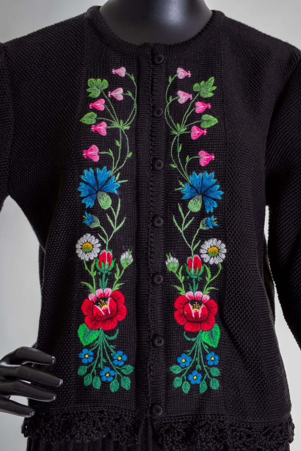 Muhu cardigan, woolen with handmade flower embroidery - Muhu Brands